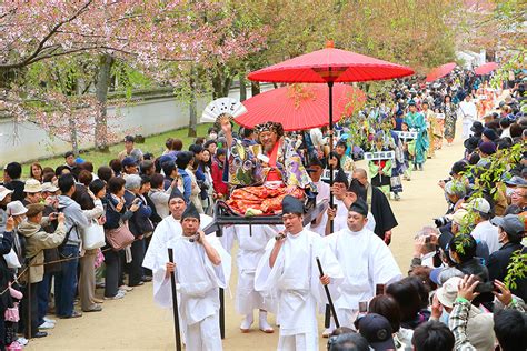 豊太閤花見行列 写真と案内