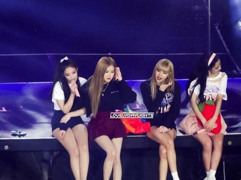 Pin By Lulamulala On Blackpink Blackpink Tours Black Pink