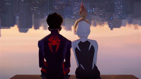 Spider Man Across The Spider Verse Scovato Un Easter Egg Di Gwen Che
