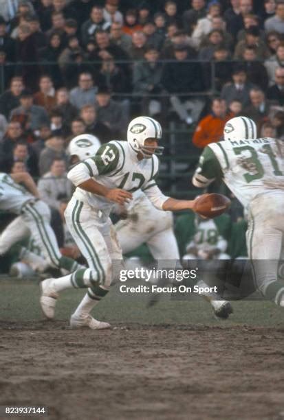 Joe Mathis American Football Player Photos And Premium High Res Pictures Getty Images