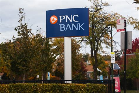 Popular Bank Closing Dozens Of Branches Check Your Area And When The Doors Could Shut For Good
