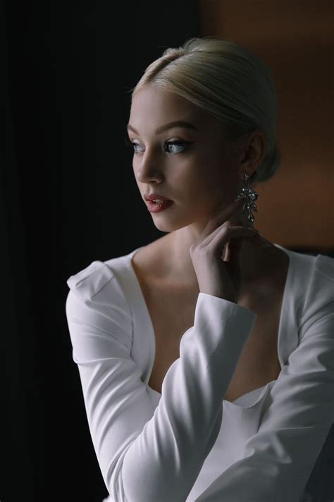 Портрет невесты Bride Portrait Wedding Photos Poses Wedding Portrait Poses