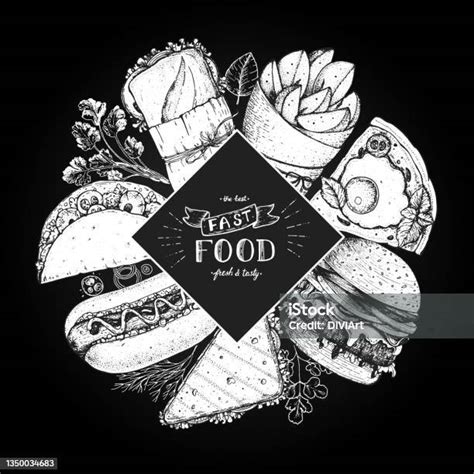패스트 푸드 스케치 컬렉션 벡터 그림입니다 정크 푸드 세트 각인된 스타일 일러스트레이션입니다 패스트 푸드 서클 라벨 다양한 음식 세트 감자 요리에 대한 스톡 벡터 아트 및
