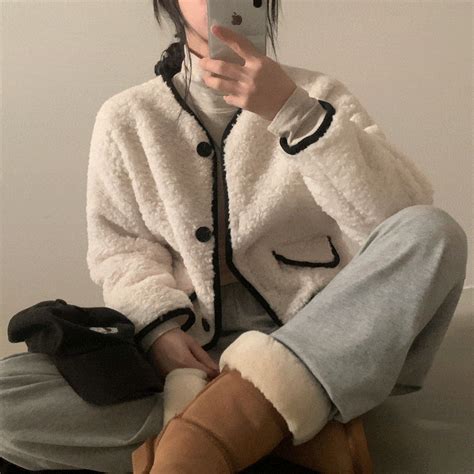 [퀄팅안감 몽글소재] 빔블 뽀글이 배색 누빔 후리스 양털 자켓 에이블리