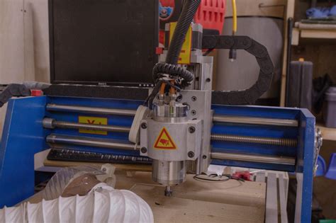 CNC Induction Part 3 Getting Hands On With The CNC Router Maker Community Inc