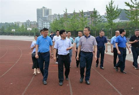宜宾市叙州区委书记刘海昌到区一中调研学校发展及规划工作