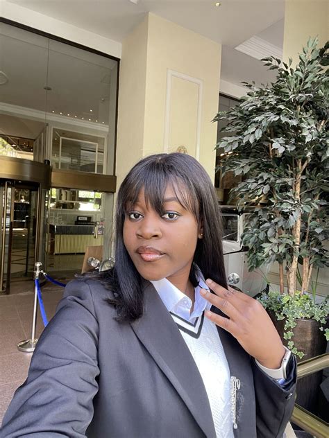 How To Transport Your Hat When Traveling Bukola Fadahunsi Posted On