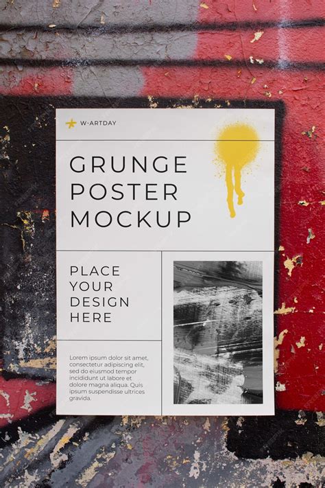 스프레이 페인트로 거친 야외 표면에 있는 그루지 포스터 목업 디자인 프리미엄 Psd 파일