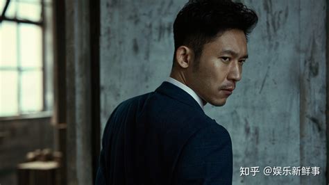 羿坤英伦绅士黑白写真曝光 高冷忧郁气质迷人展熟男魅力 知乎
