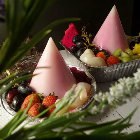Puding Tumpeng Buah Naga Besar And Mini