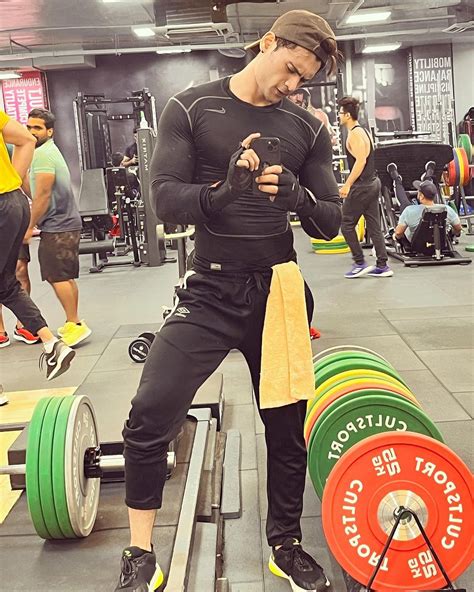 Prince Yawar Photos Find Latest Hd Images Pictures Stills And Pics Filmibeat