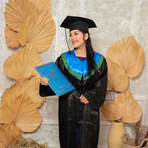 Dewi Paramitha Bali Indonesia Profil Profesional Linkedin