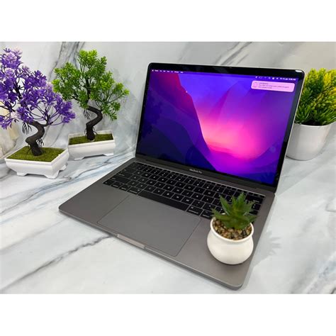 Jual Macbook Pro Nontb Core I Ram Gb Ssd Gb Minus Layar Garis Shopee Indonesia