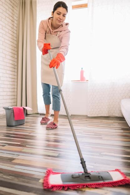 Premium Photo Full Shot Woman Using Mop