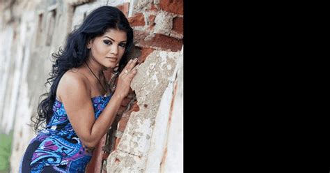 Sri Lankan Hot Gossip අපේ කෙල්ලන්ගෙ සුපිරි පින්තුර Hot Photos