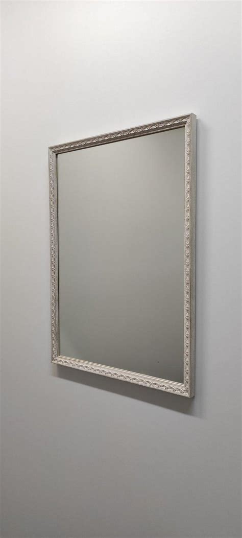 ᐉ Дзеркало настінне у деревяній рамі 740х540 мм світлий орнамент 10056549 • Краща ціна в