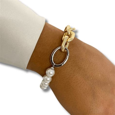 Rebecca Diva Gold Chunky Oval Link And Pearl Bracelet Bejeweled At Soul