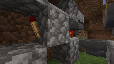 Why Isnt This Hopper Minecart Leaving After Unloading There Isnt Any