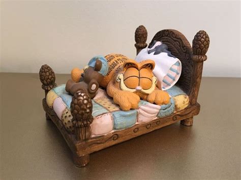 1986 Garfield Catnap With Pooky Figurine By Jim Davis Garfield