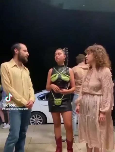 Necesito Contexto Tumbex