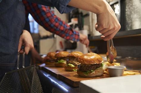 커피·패스트푸드 프랜차이즈 노동법 위반 264건 적발