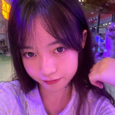 女头同一个人系列照片 12张 女生头像 刻爱头像网