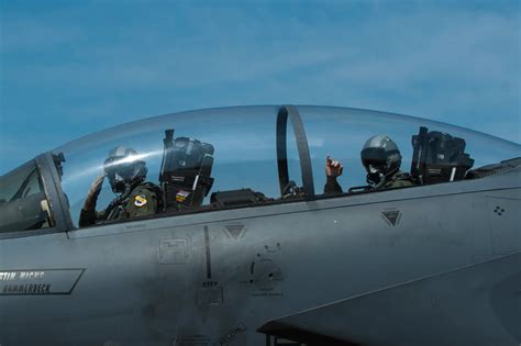 What Really Happens When An F 15e Pilot Ejects Mid Air