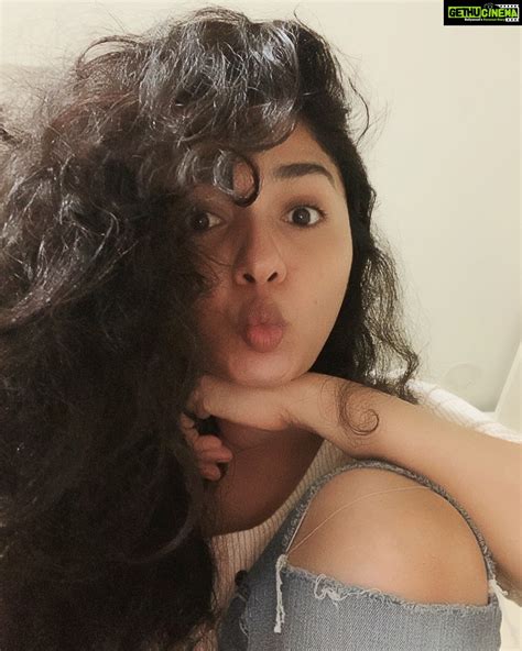 Sunaina Instagram 📸 Thestoryteller India Outfit By Thelabelritika Styled By Mehndi Jashnani