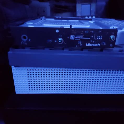 Screw From The Xbox One X For Some Reason It Is Not Fitting In Does Anyone Know If I Can Get A