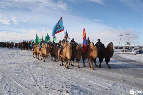 Өмнөговьд энэ сарын 25 26 нд тэмээний уралдаан болно