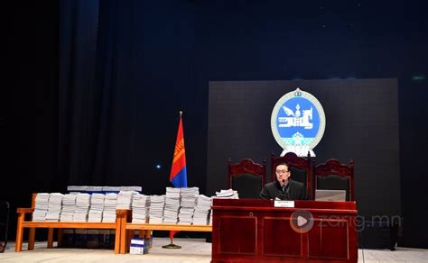 Хөгжлийн банкны шүүх хурал эхэллээ