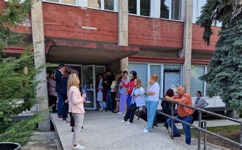 Служители на РЗИ в Силистра протестираха Кворум Силистра