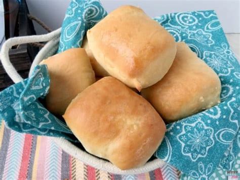 Copycat Texas Roadhouse Rolls In Bread Machine Recipe With Cinnamon