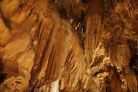 Discover The Bottomless Pit Hidden Deep Inside Of Mammoth Cave A Z