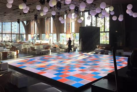 인터랙티브 전시에 Led 디스플레이 사용의 장점 Hongwei Led에서 실내 인터랙티브 Led 디스플레이 댄스 플로어 Led 스크린 인터랙티브 댄스 플로어 Led