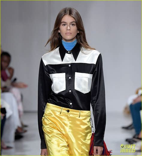 Kaia Gerber Makes Runway Model Debut In Calvin Klein Show Photo