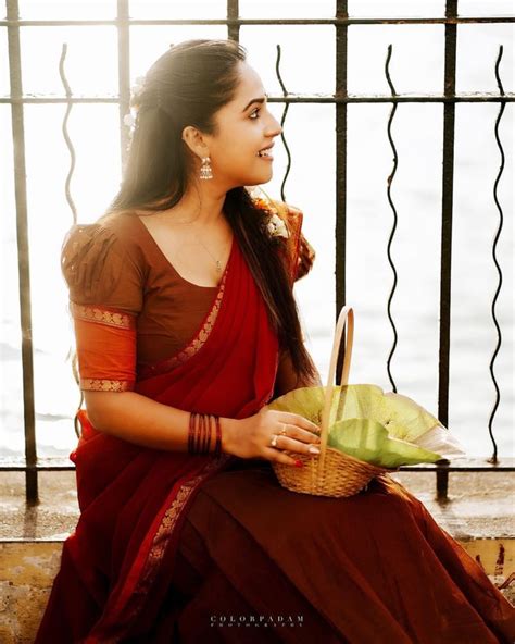 amrutha nair 🍑 r mallubabes