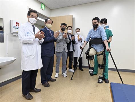 현대차는 4월 19일 서울시 송파구 소재 서울아산병원에서 현대자동차 경영전략사업부장 최두하 전무 현대자동차 로보틱스랩장 현동진 상무 서울아산병원 이제환 진료부원장 안전