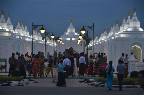 မာရဝိဇယဗုဒ္ဓရုပ်ပွားတော်မြတ်ကြီးအား အနယ်နယ်အရပ်ရပ်မှ ရဟန်း၊ ရှင်လူ ဘုရားဖူးပြည်သူ ၅၀၀၀၀ ခန့