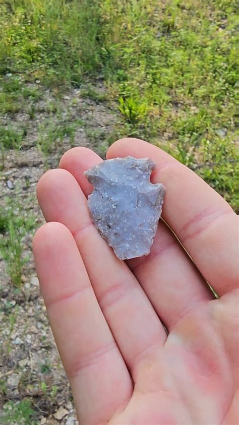 Pretty R Arrowheads