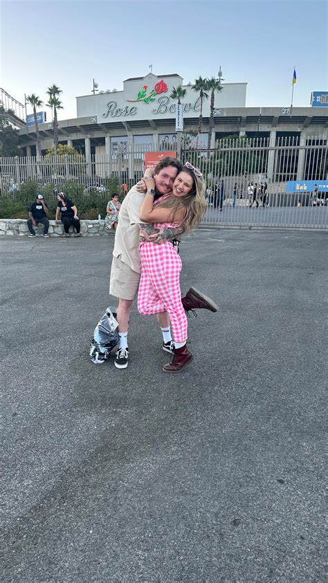Ayla Kell Aylak • Instagram Photos And Videos