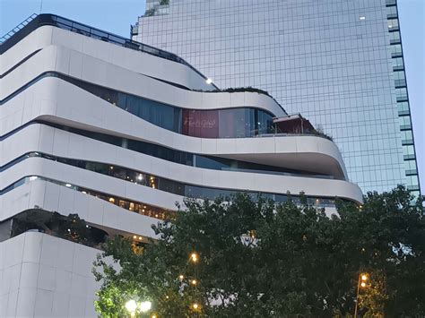 Emquartier ดูข้อมูลที่เที่ยวบน Tripniceday