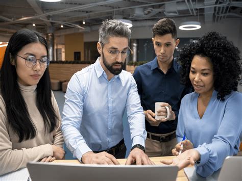 Understanding The Difference Software Engineers Vs Software Developers Institute Of Data