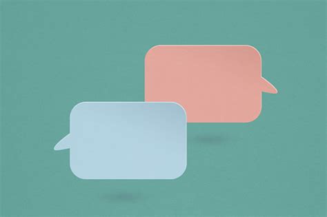 두 개의 빈 파란색과 분홍색 연설 거품 종이 컷 그런 지 녹색 종이 배경에 커뮤니케이션 및 소셜 미디어에 대한 개념 이미지 0명에 대한 스톡 사진 및 기타 이미지 Istock