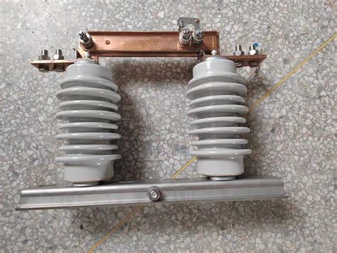 12kv Outdoor High Voltage Disconnect Switch High Voltage Isolator Switch 630a 4000a