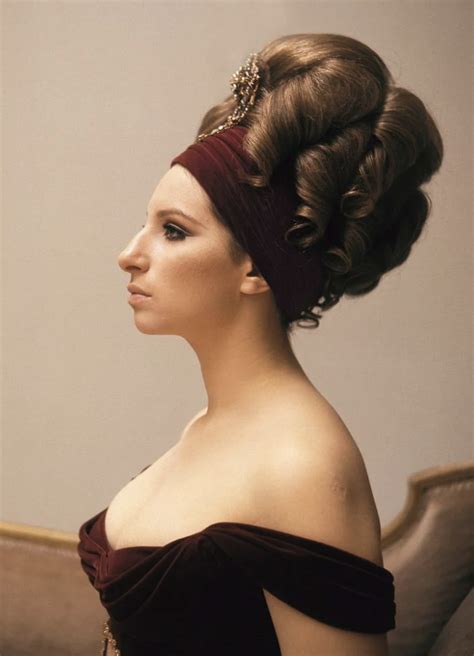 19 Vintage Pics Of Iconic Female Celebrities The Scroller