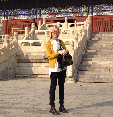 About Osha Groetz Medium