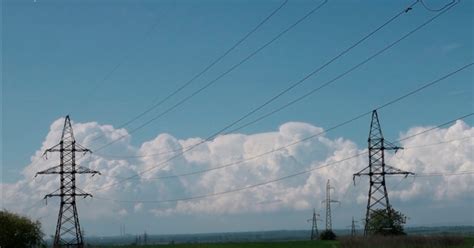 Через нічну атаку дронами в Одесі та області запроваджені екстрені відключення електроенергії ДТЕК