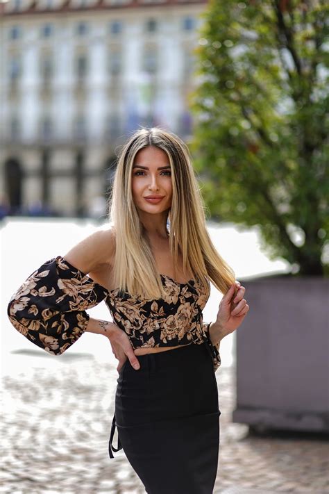 Uk Older Women Looking For Friendship And Relationships