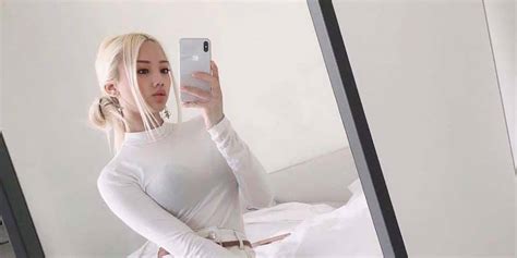 Naked Truth Of Vyvan Le Age Nationality Net Worth Wiki